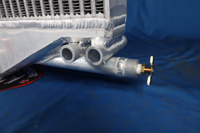 International LT265 Radiator # 603342 – Radiator Supply House