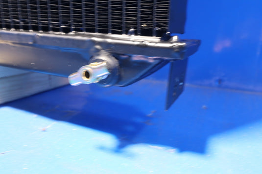 Ford B500,B600,B700,B800,F600,F700 Radiator # 600021 – Radiator Supply ...