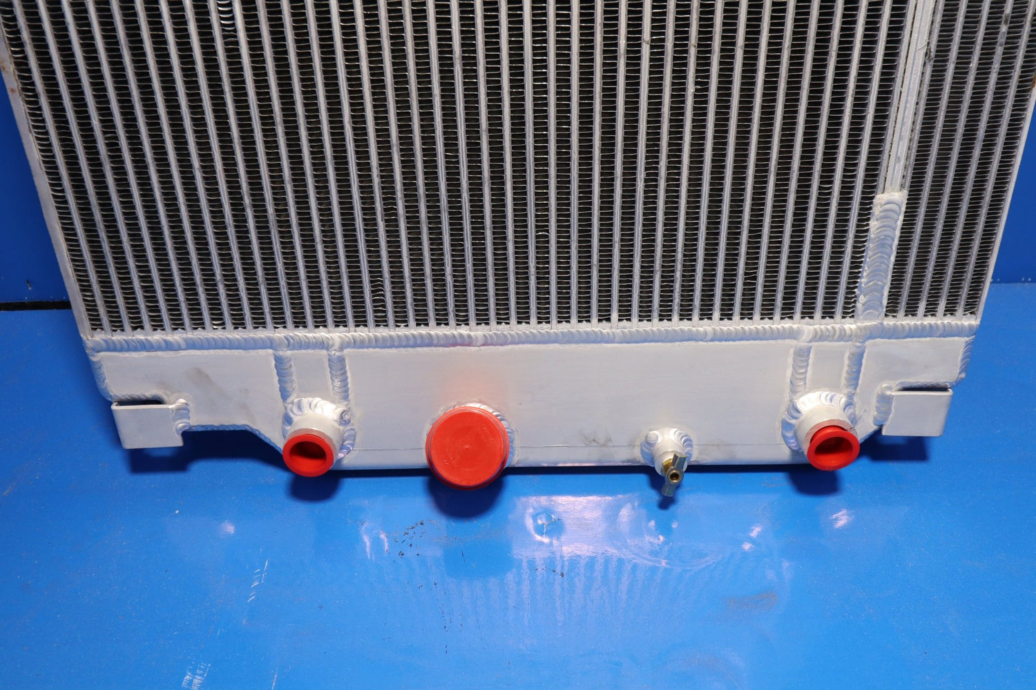 Hino 258, 256 Radiator # 609610 – Radiator Supply House