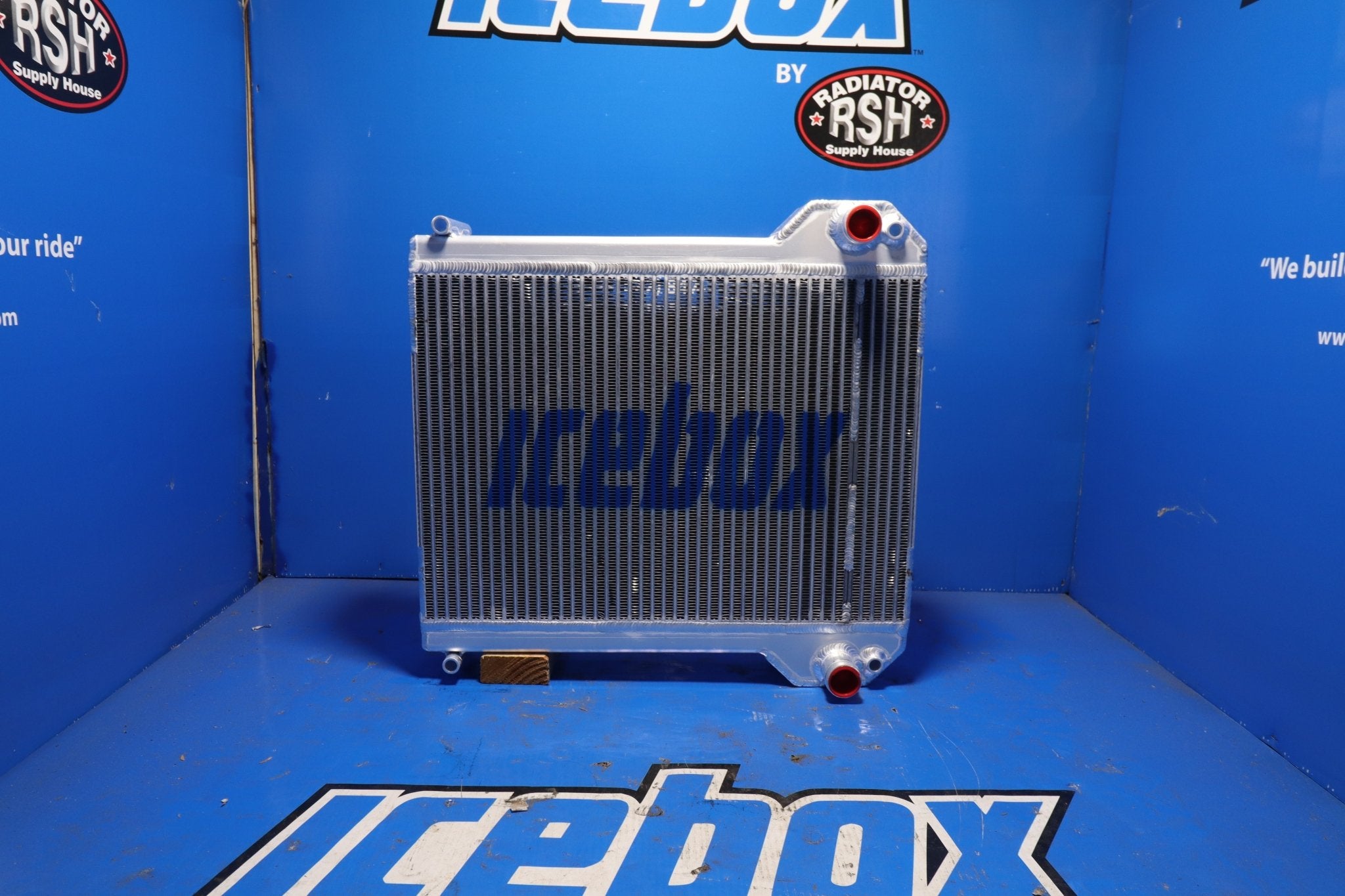 JCB 4CXS , 4CX , 3CX , 4C , 3CXC Radiator # 890835 – Radiator Supply House