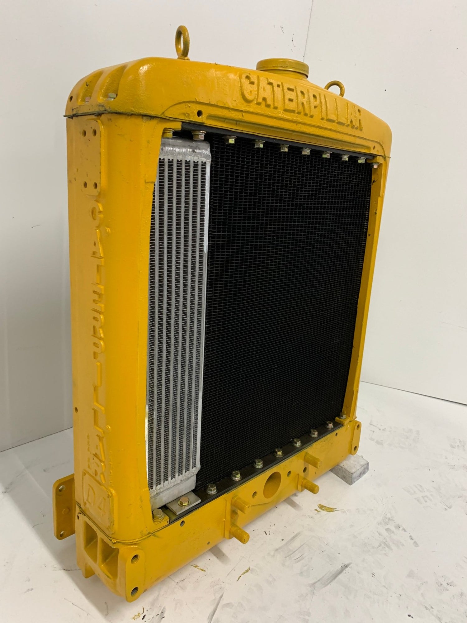 Caterpillar D47U Radiator # 850802 – Radiator Supply House