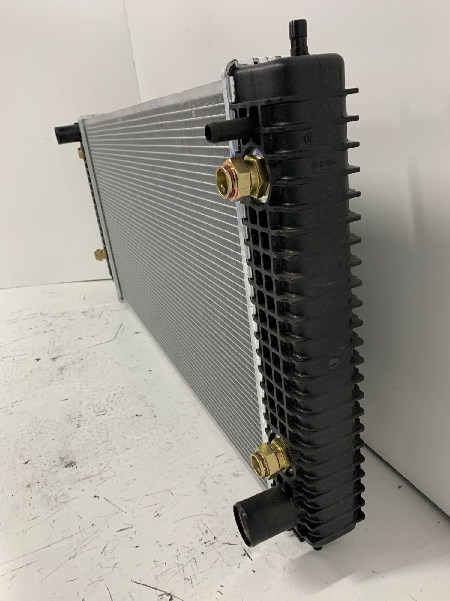 Chevrolet / GMC Kodiak , Topkick Radiator # 602033 – Radiator Supply House