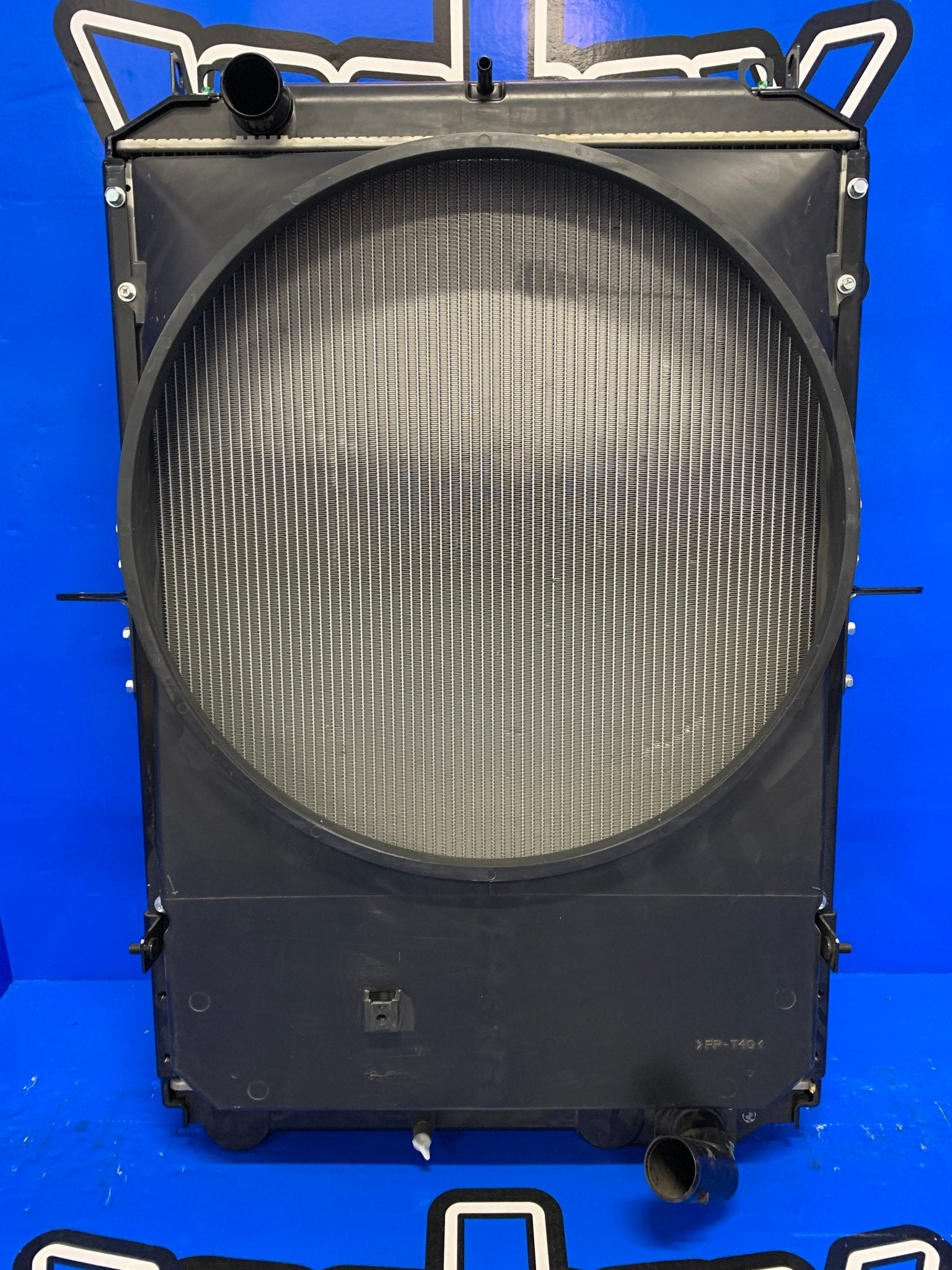 Chevrolet / GMC Radiator # 602009 – Radiator Supply House