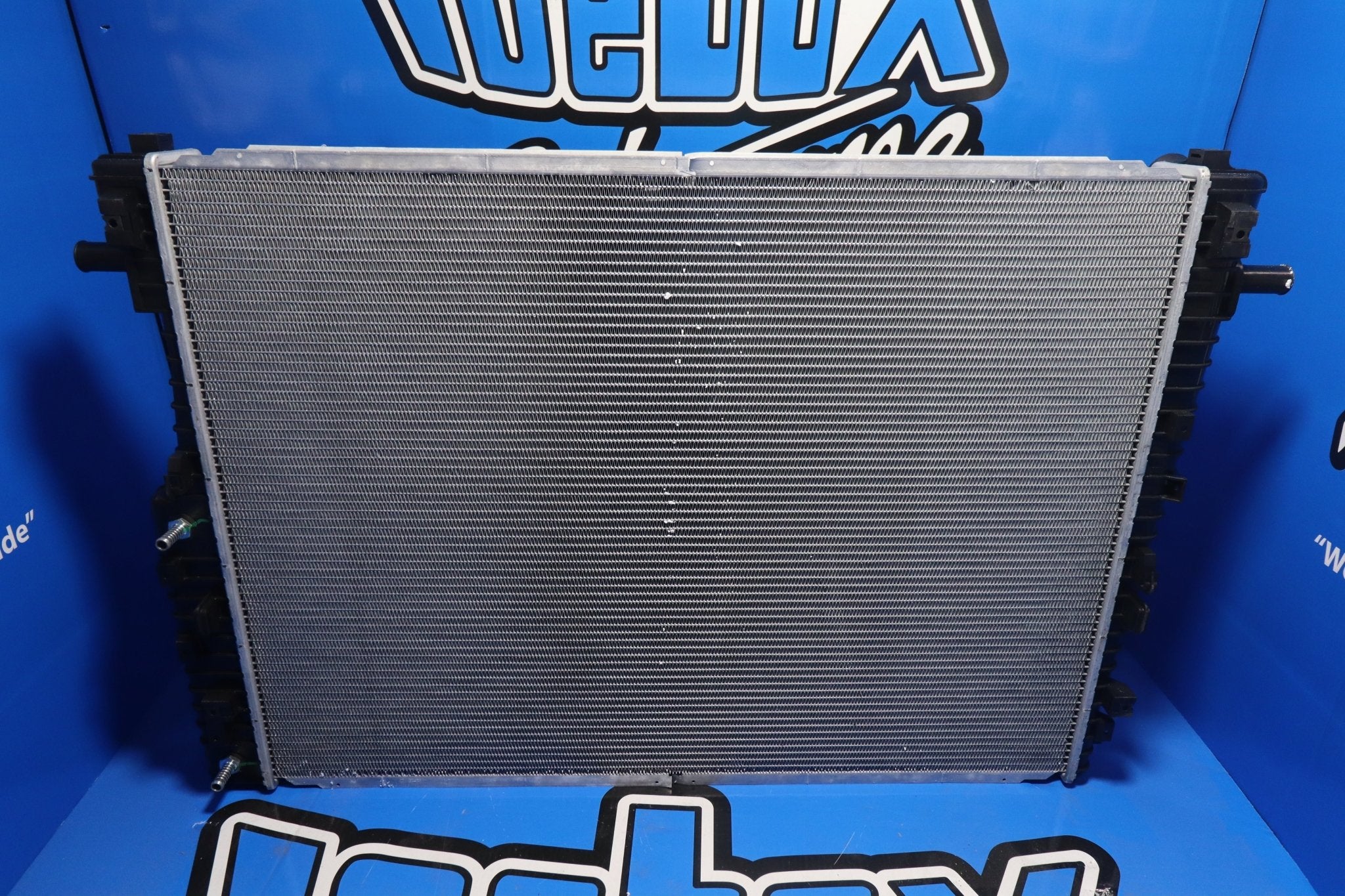 Ford F series Radiator # 600105 – Radiator Supply House