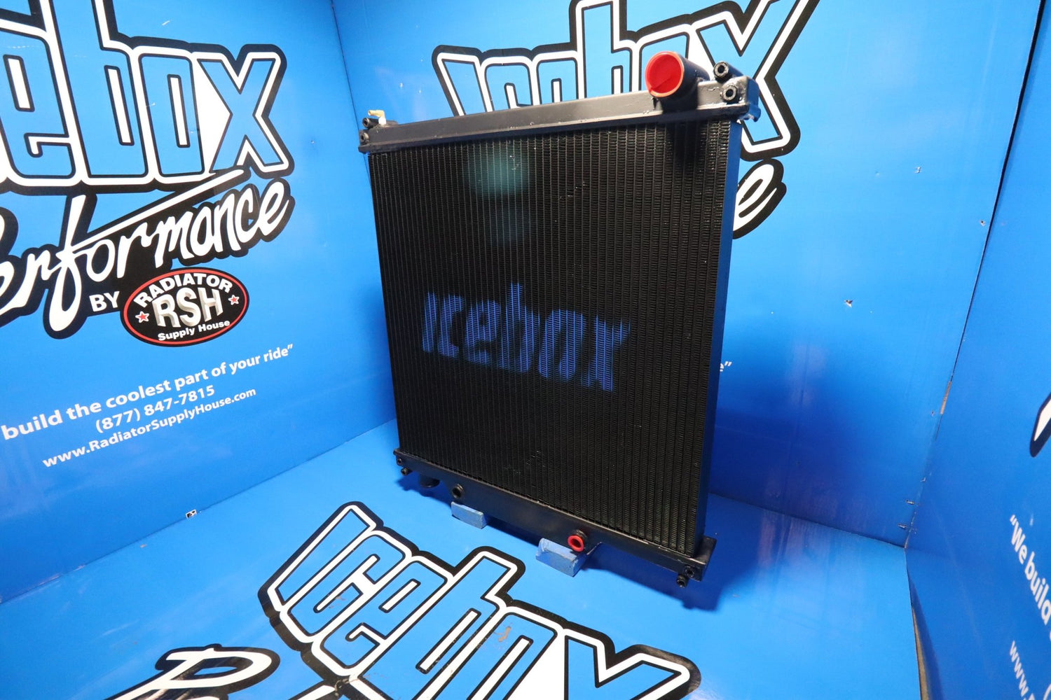 Ford F700 Radiator # 600181 – Radiator Supply House