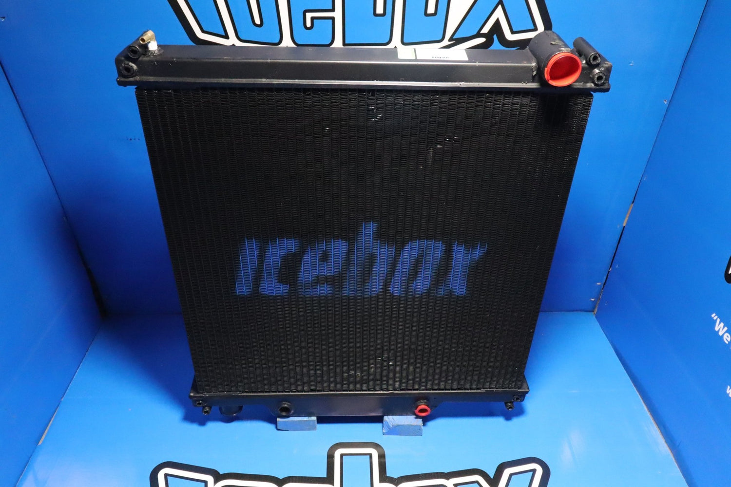 Ford F700 Radiator # 600181 – Radiator Supply House