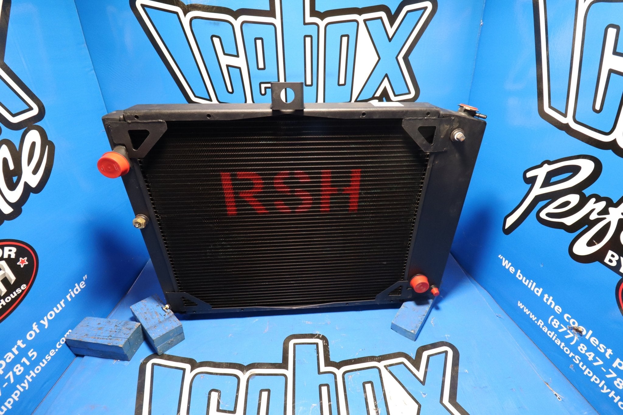 Ford L-800 Radiator # 600173 – Radiator Supply House