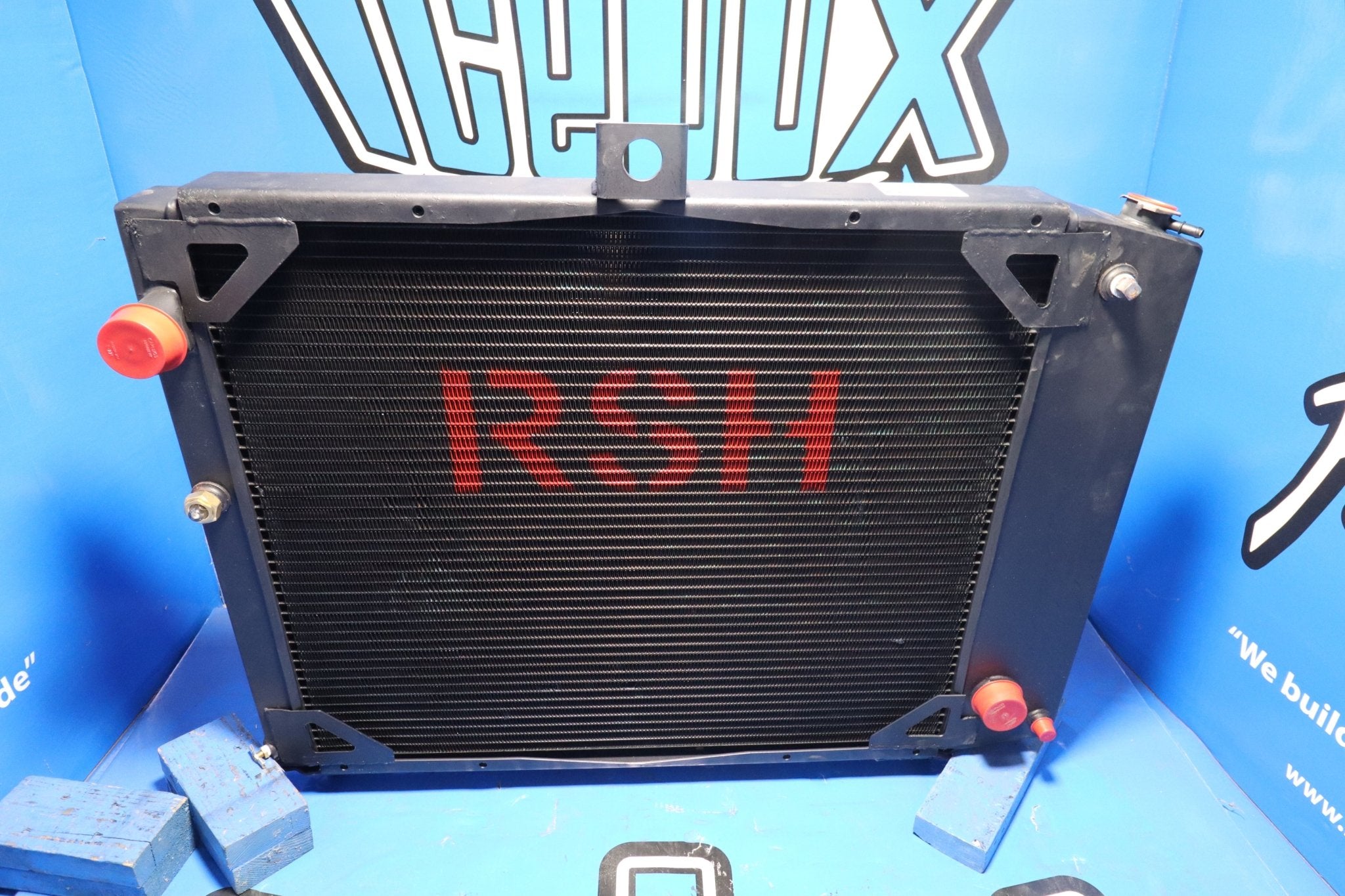 Ford L-8000 Radiator # 600073 – Radiator Supply House