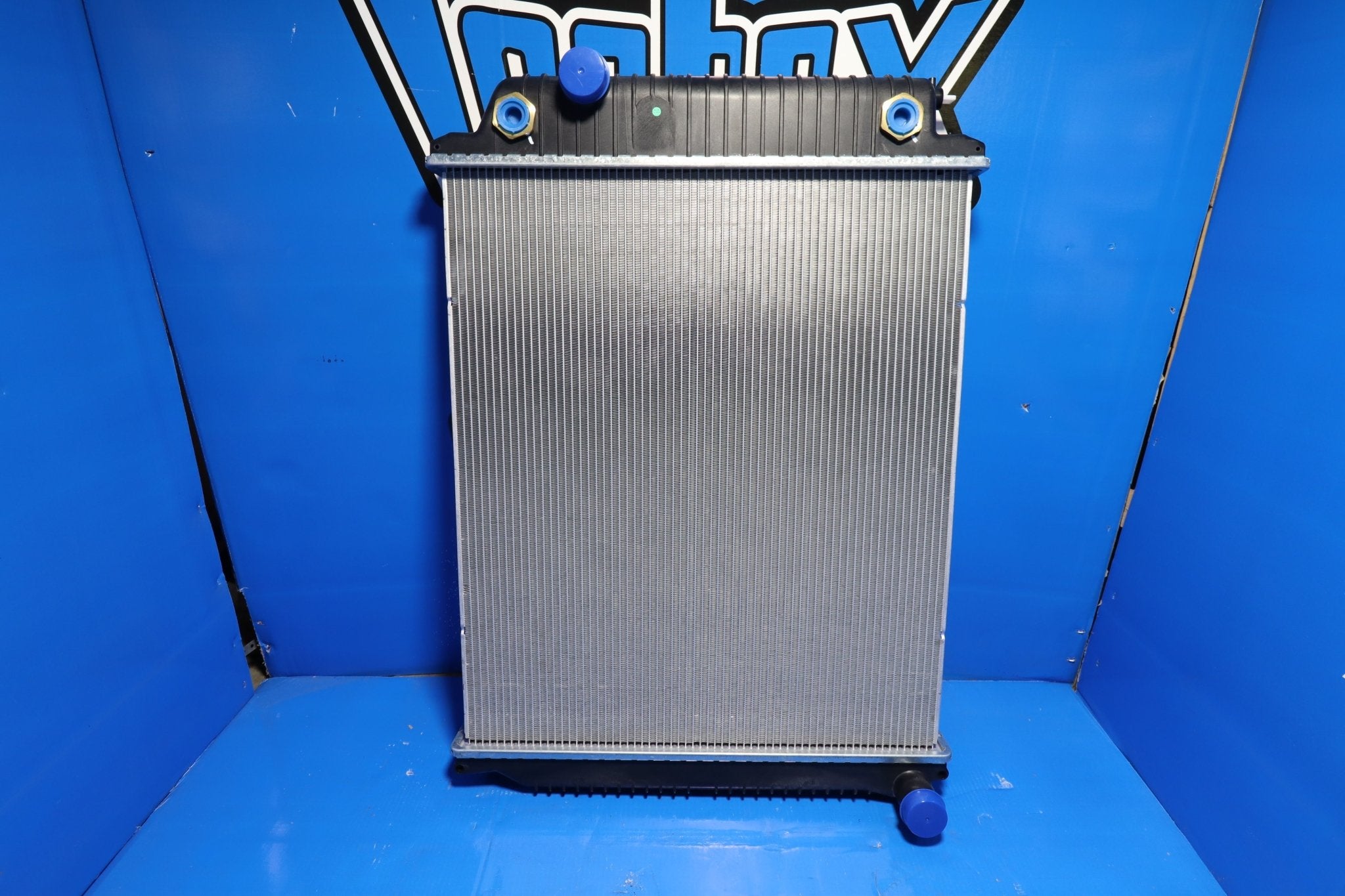 Freightliner FLT Radiator # 700022 – Radiator Supply House