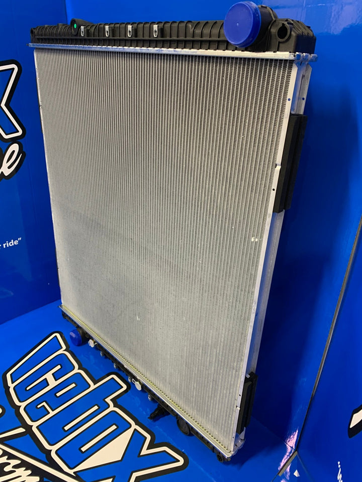Freightliner M2 Business Class Radiator # 601115 – Radiator Supply House