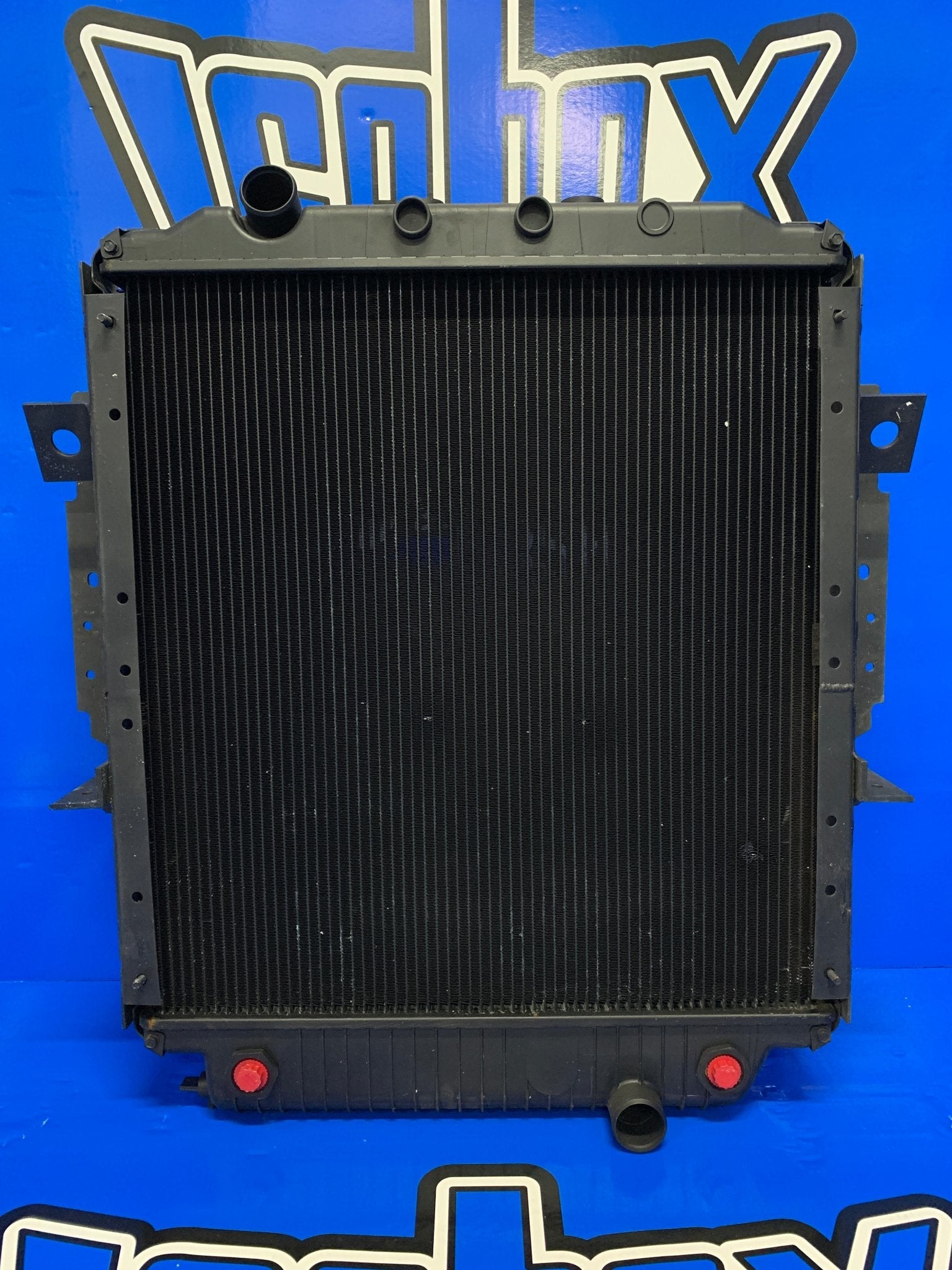 Freightliner Radiator # 601002 – Radiator Supply House