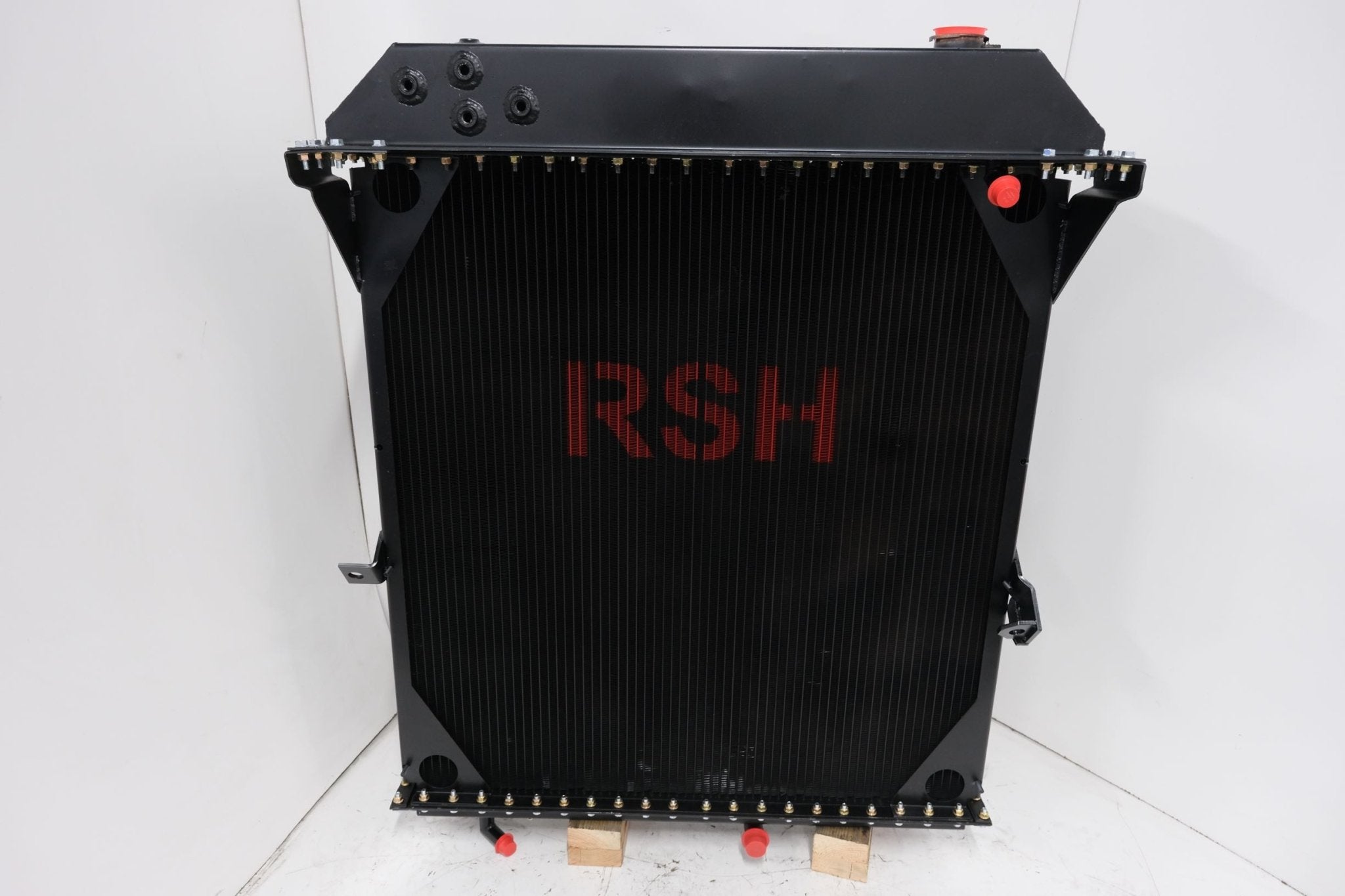 International 9370 Radiator # 603080 – Radiator Supply House