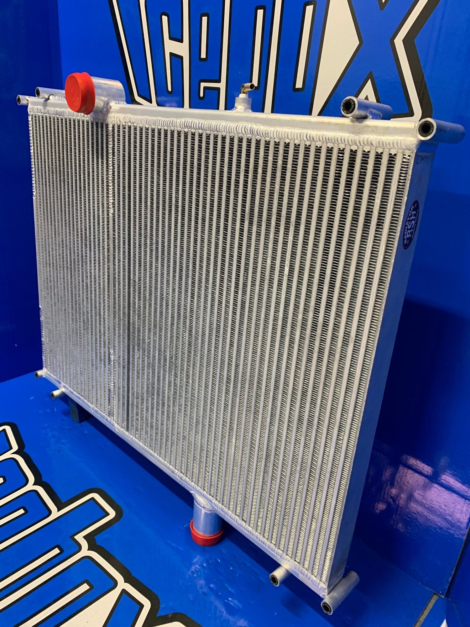Kenworth T800 Radiator # 604079 – Radiator Supply House