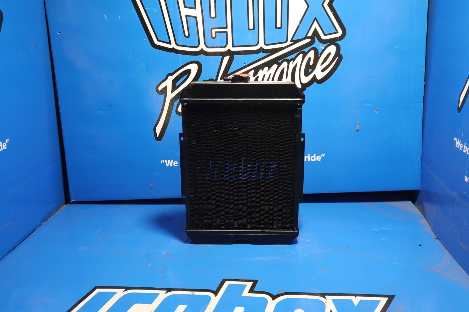 Mahindra 2615 Forklift Radiator # 820224 – Radiator Supply House