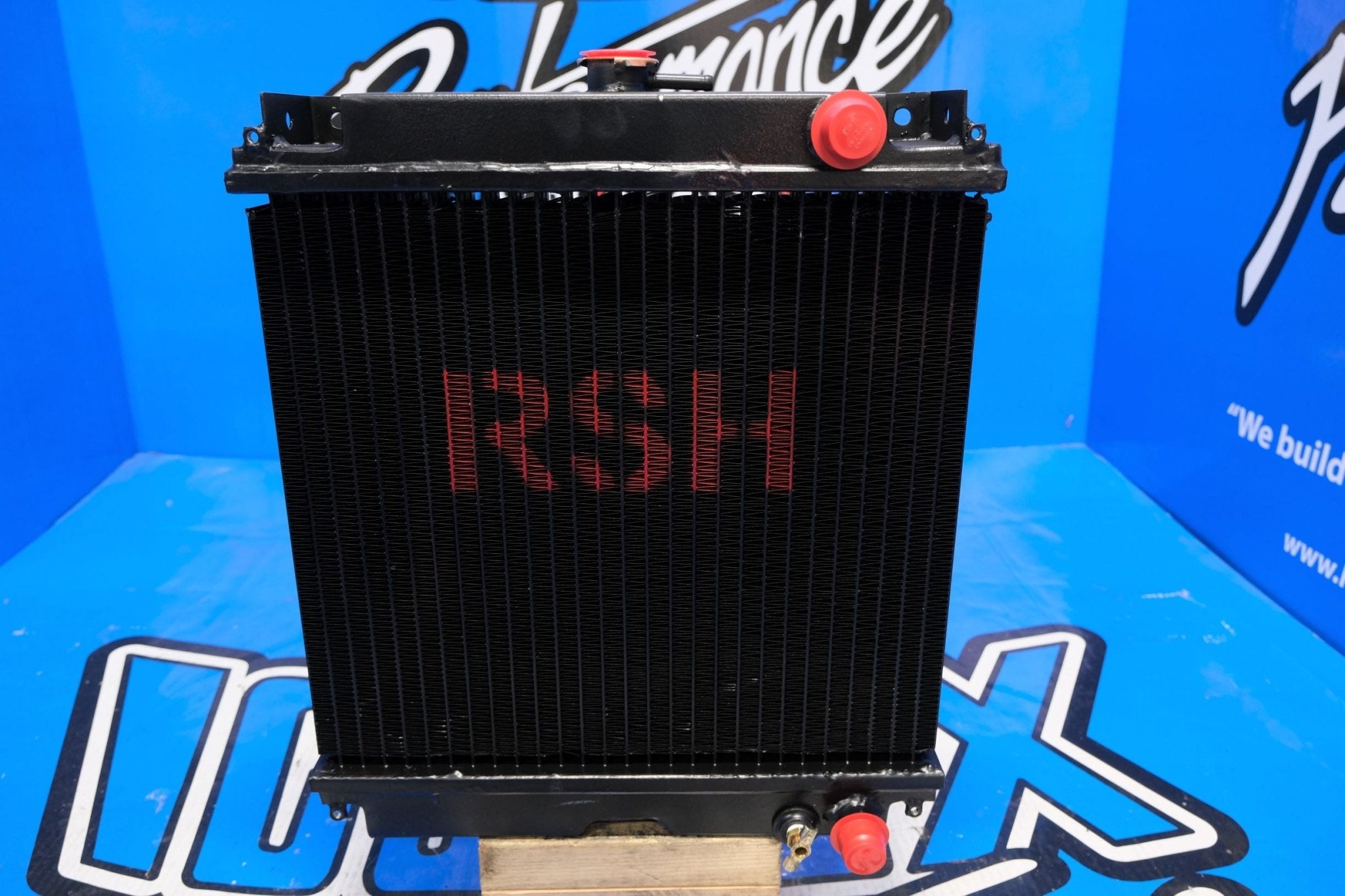 Mahindra 2615 Radiator # 820182 – Radiator Supply House