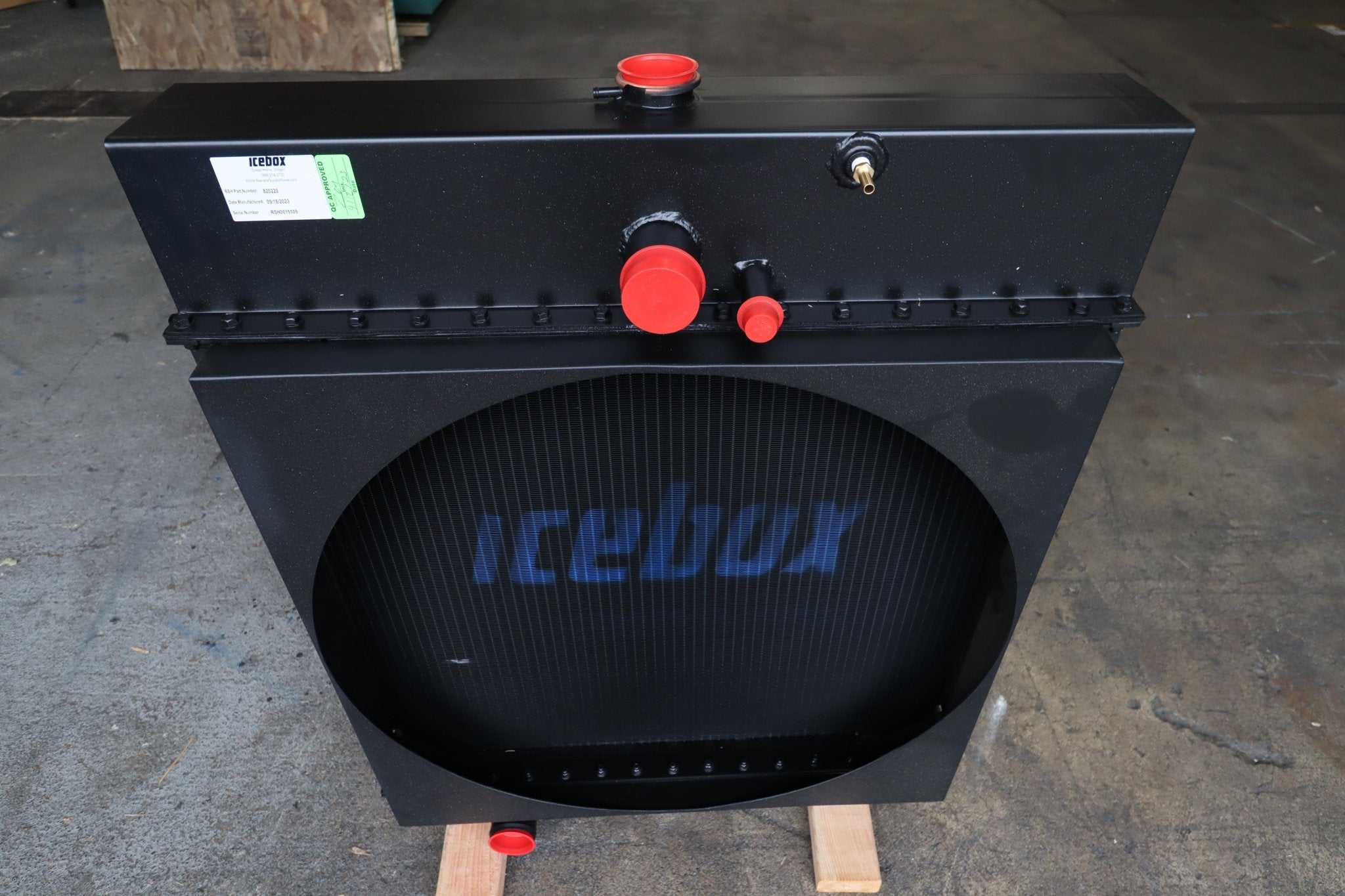 Road Runner Hay Squeeze Radiator # 820220 – Radiator Supply House