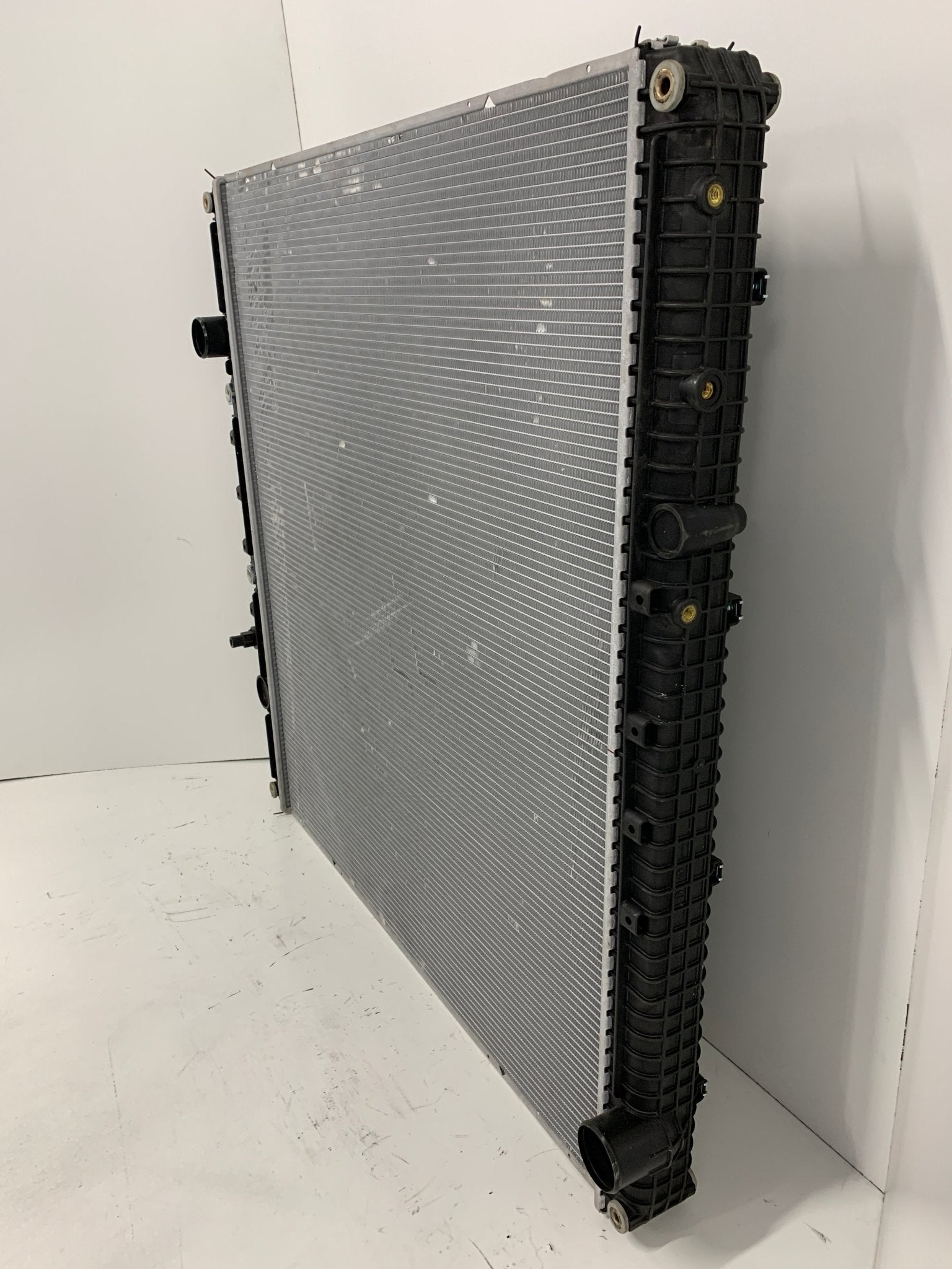 Western Star Radiator # 608026